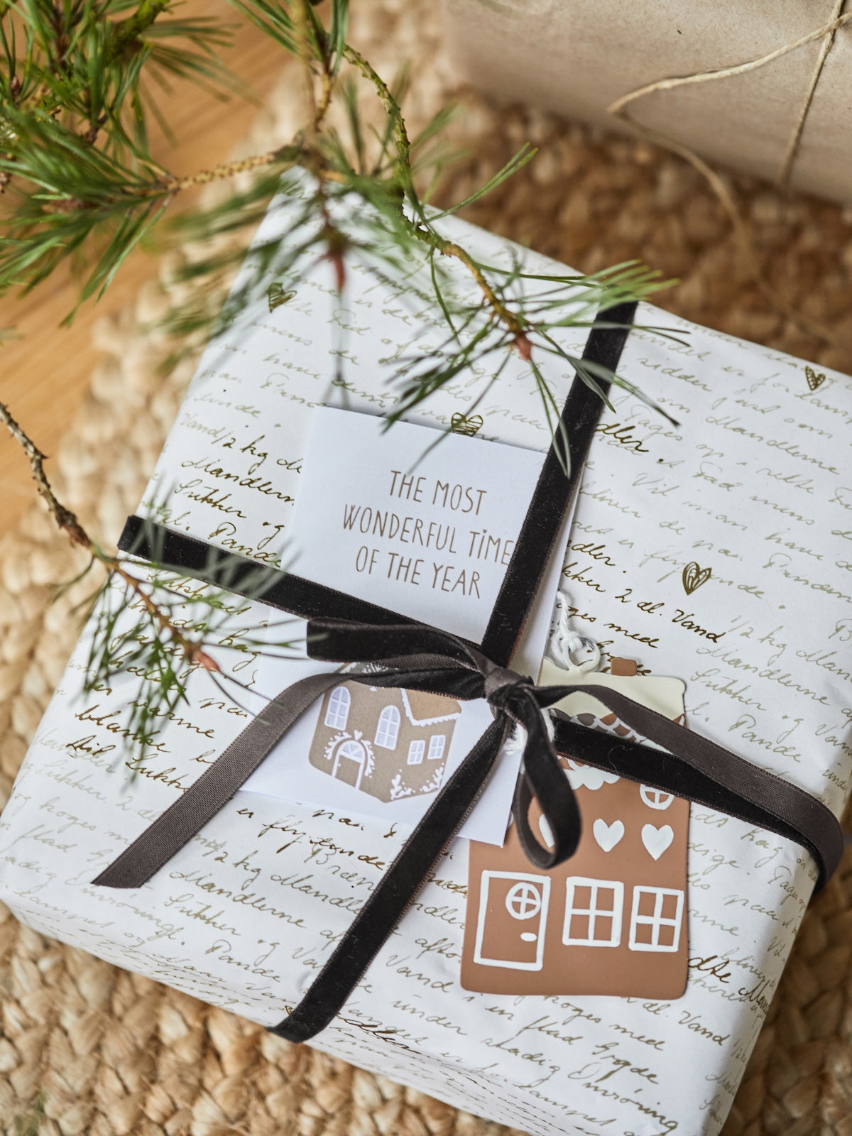 Thin ribbon gift wrap store