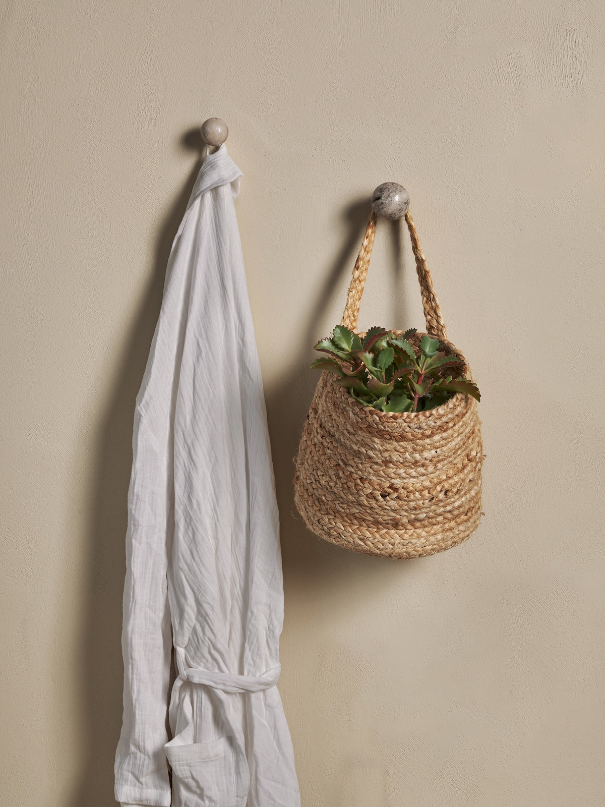 Chapad Wall Hung Basket Small Hemp | With Handle, Natural, Hanging – THATCH